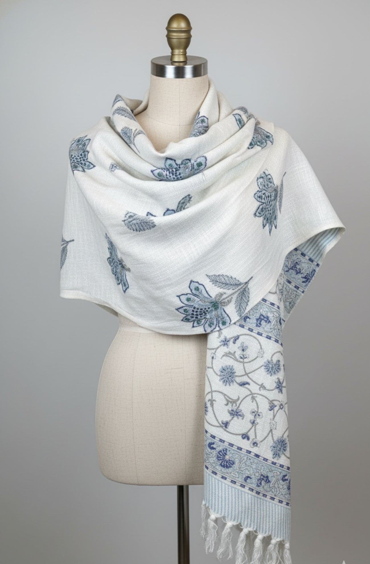 Azure Blossom Veil Throw in Signature Weave Cotton – Ginny and Daughters
